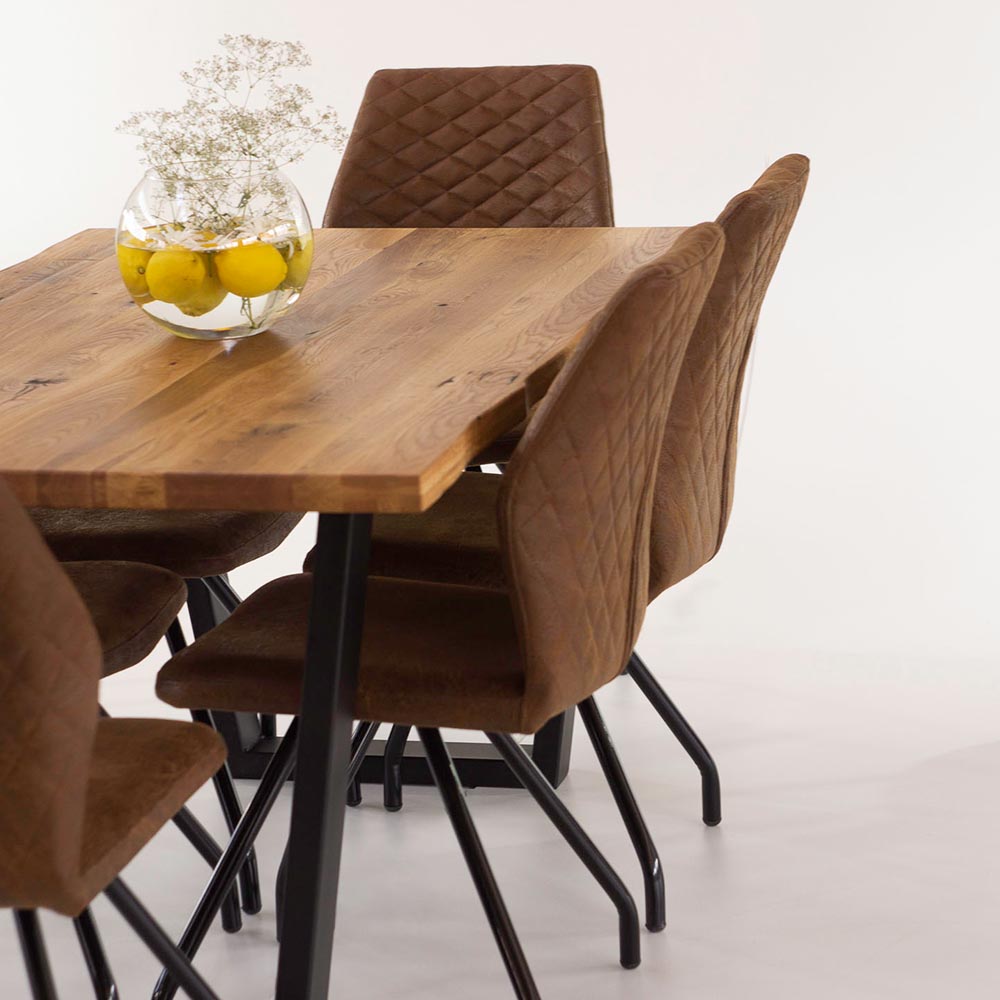 Dining tables: Conus
